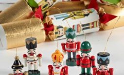 Christmas Crackers | Olde English Crackers